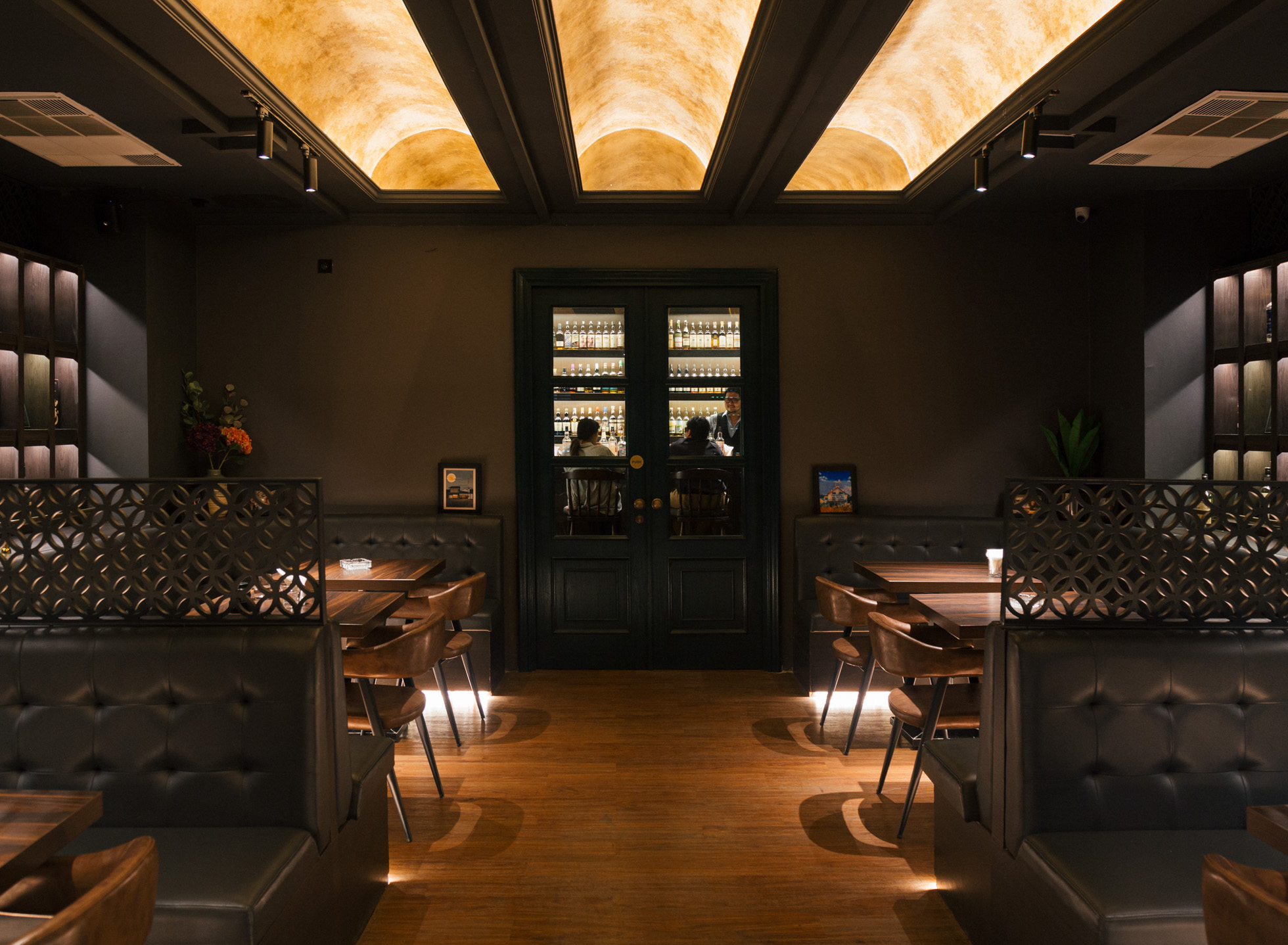 Whisky Affairs at Highlander Inn - Manual Jakarta