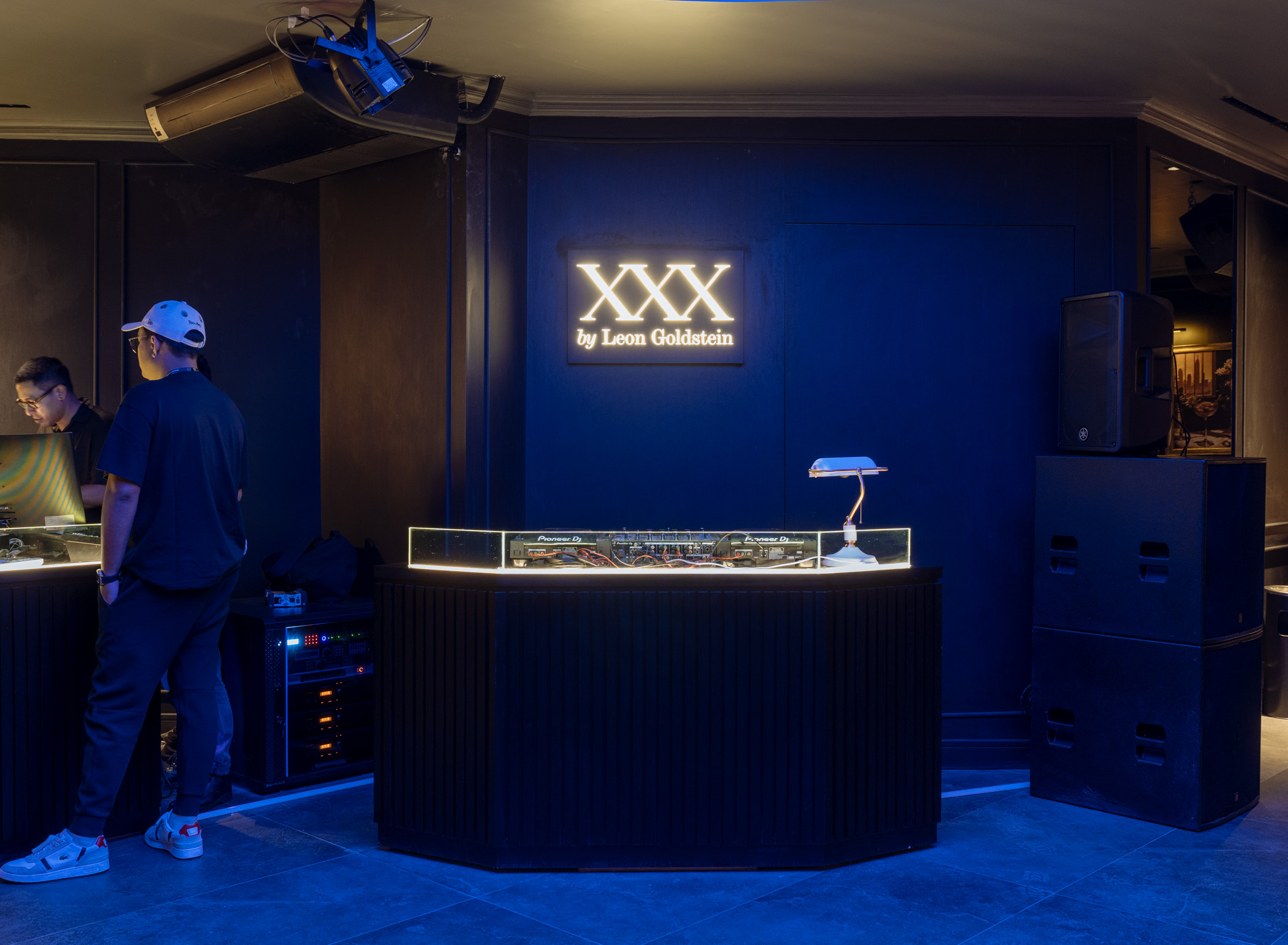 Rendezvous at XXX by Leon Goldstein - Manual Jakarta