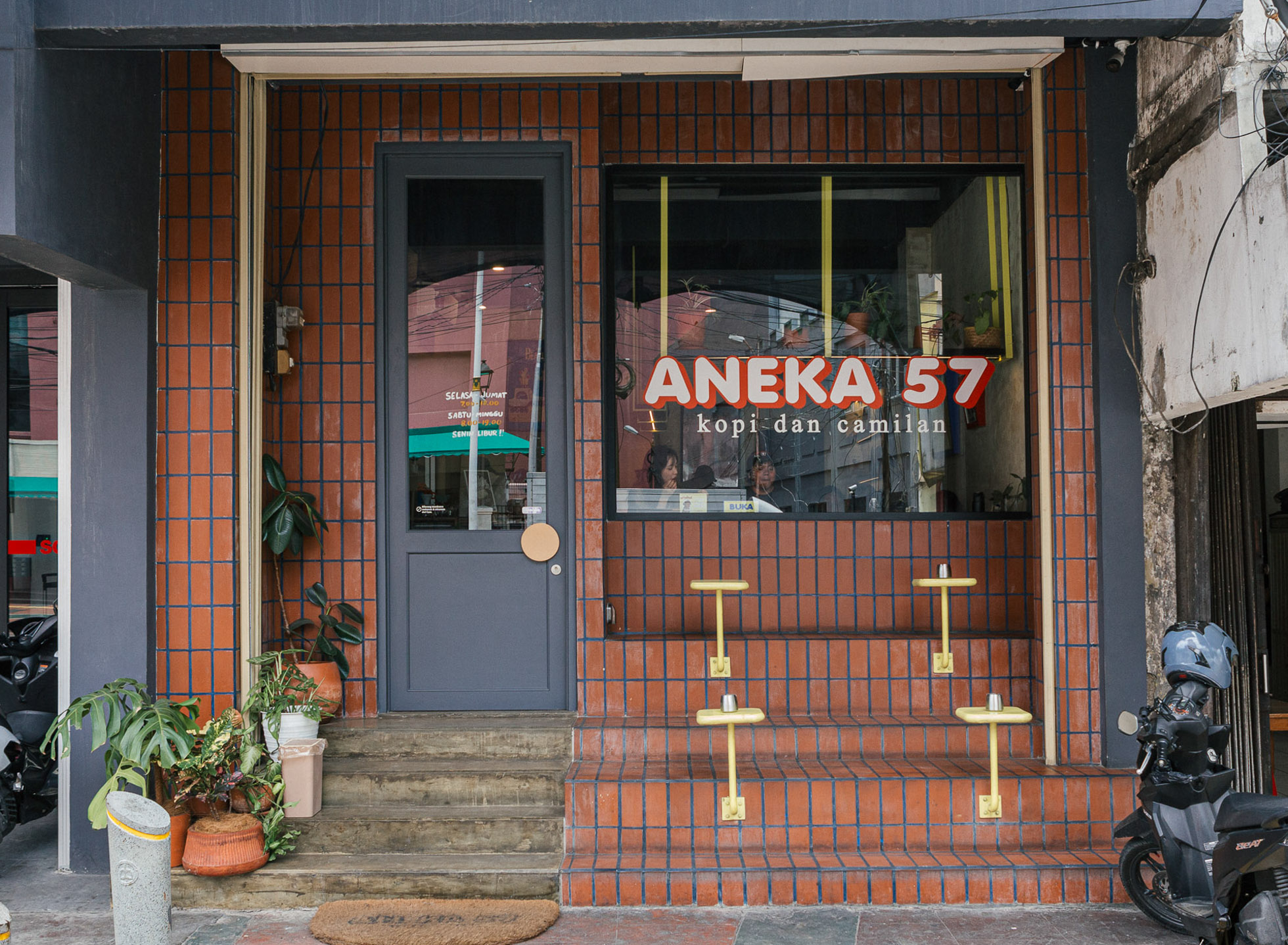 Treats Come in Variety at ANEKA 57 - Manual Jakarta