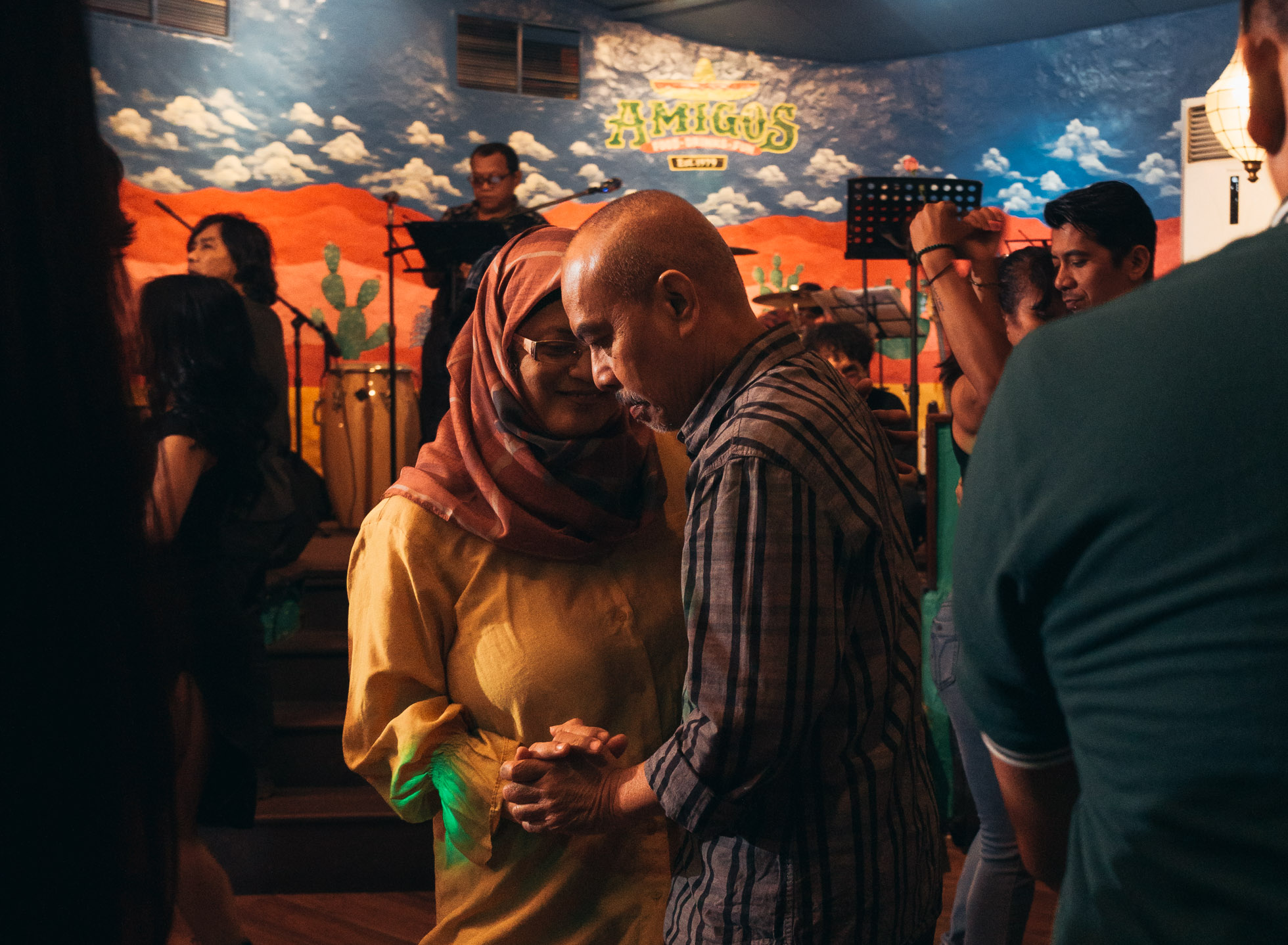 Twirl, Sway and Step Into the World of Social Dancing - Manual Jakarta