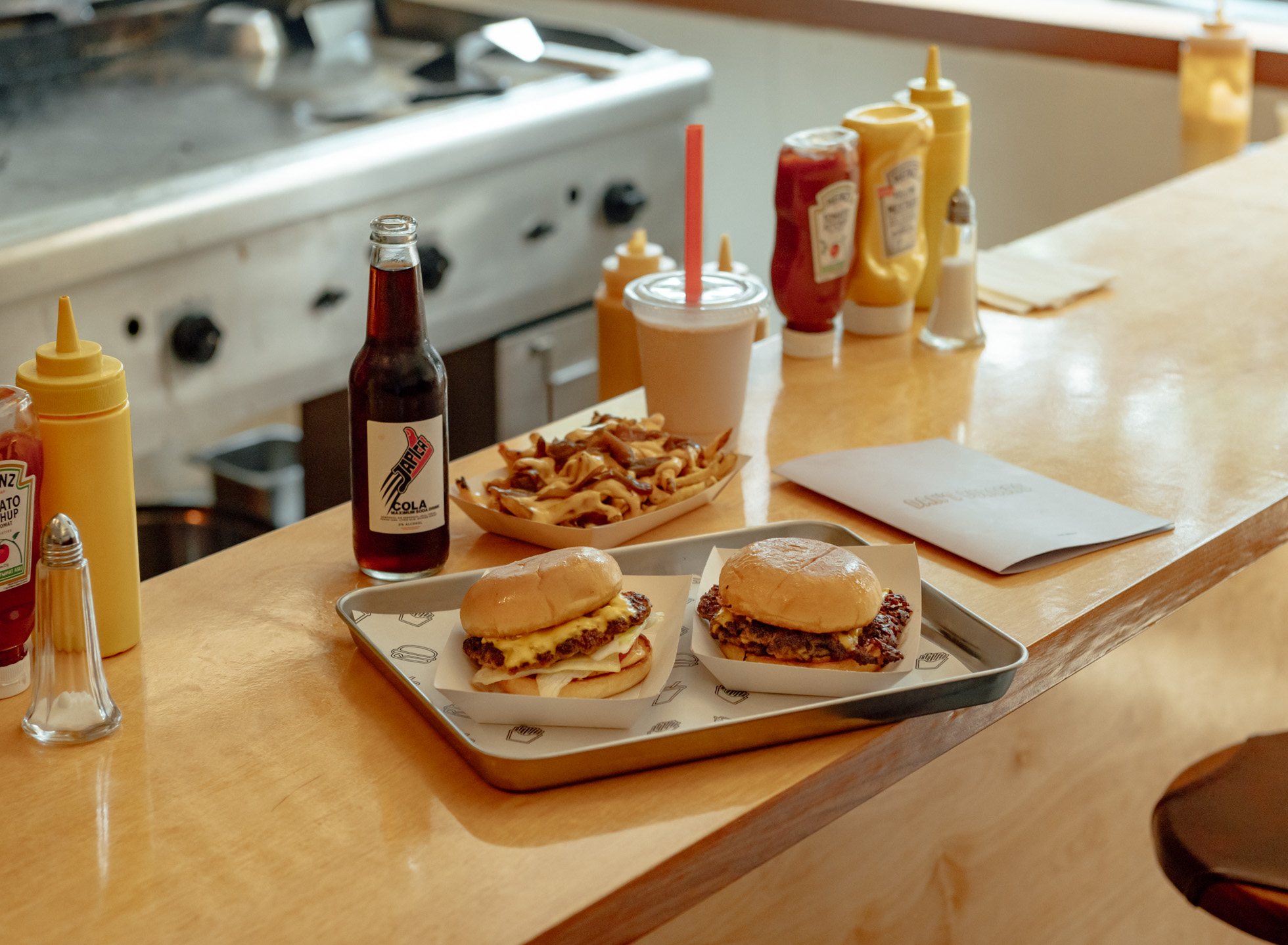 It's All About the Beef at Dan's Burgers - Manual Jakarta