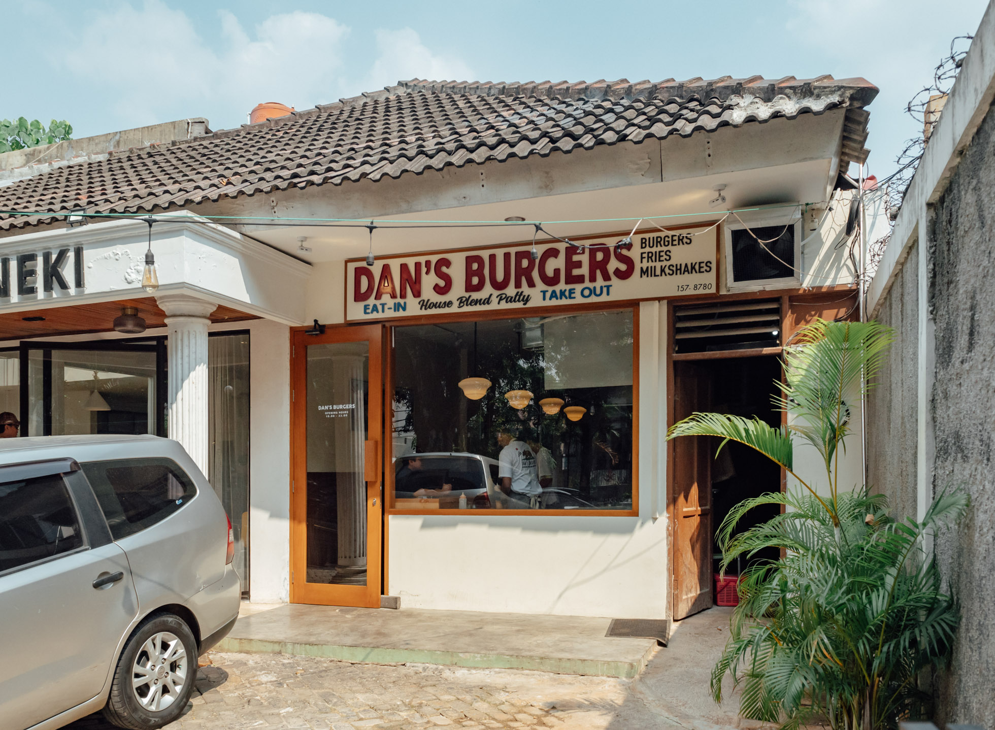Dan's Burgers - Manual Jakarta