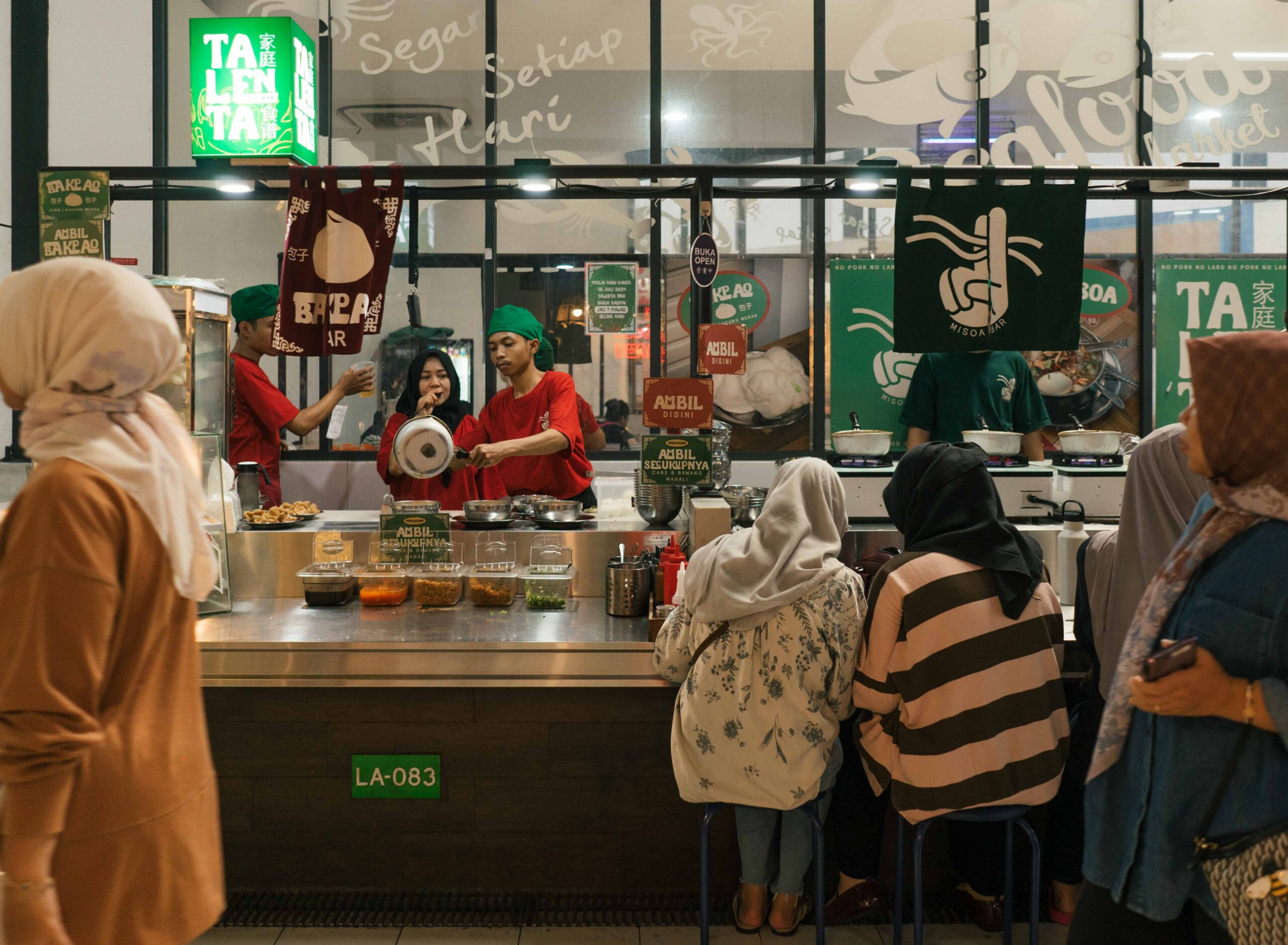 Fresh Market Bintaro: A Traditional Market with New Appeal - Manual Jakarta