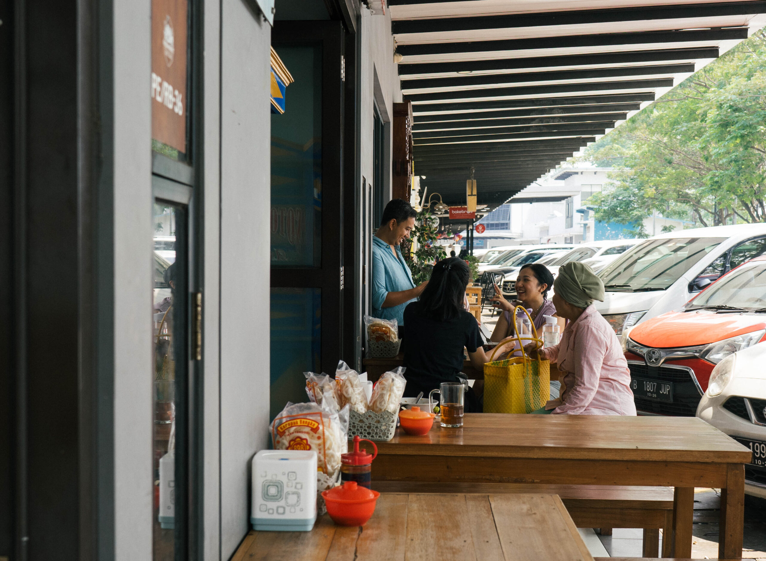 Fresh Market Bintaro: A Traditional Market with New Appeal - Manual Jakarta