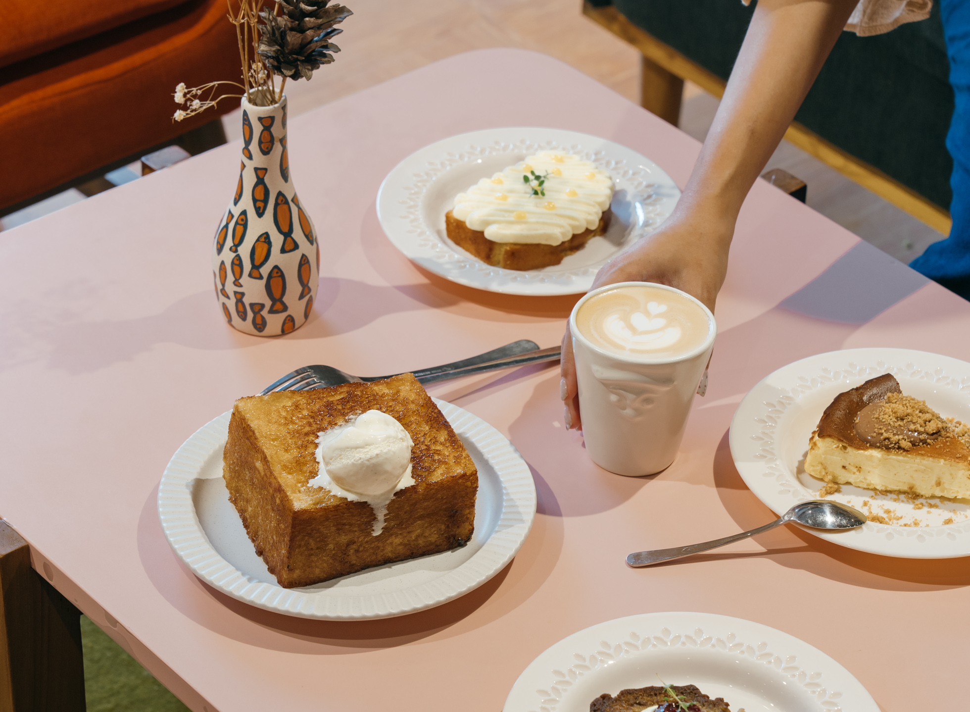 Something Sweet at Luc Coffee - Manual Jakarta