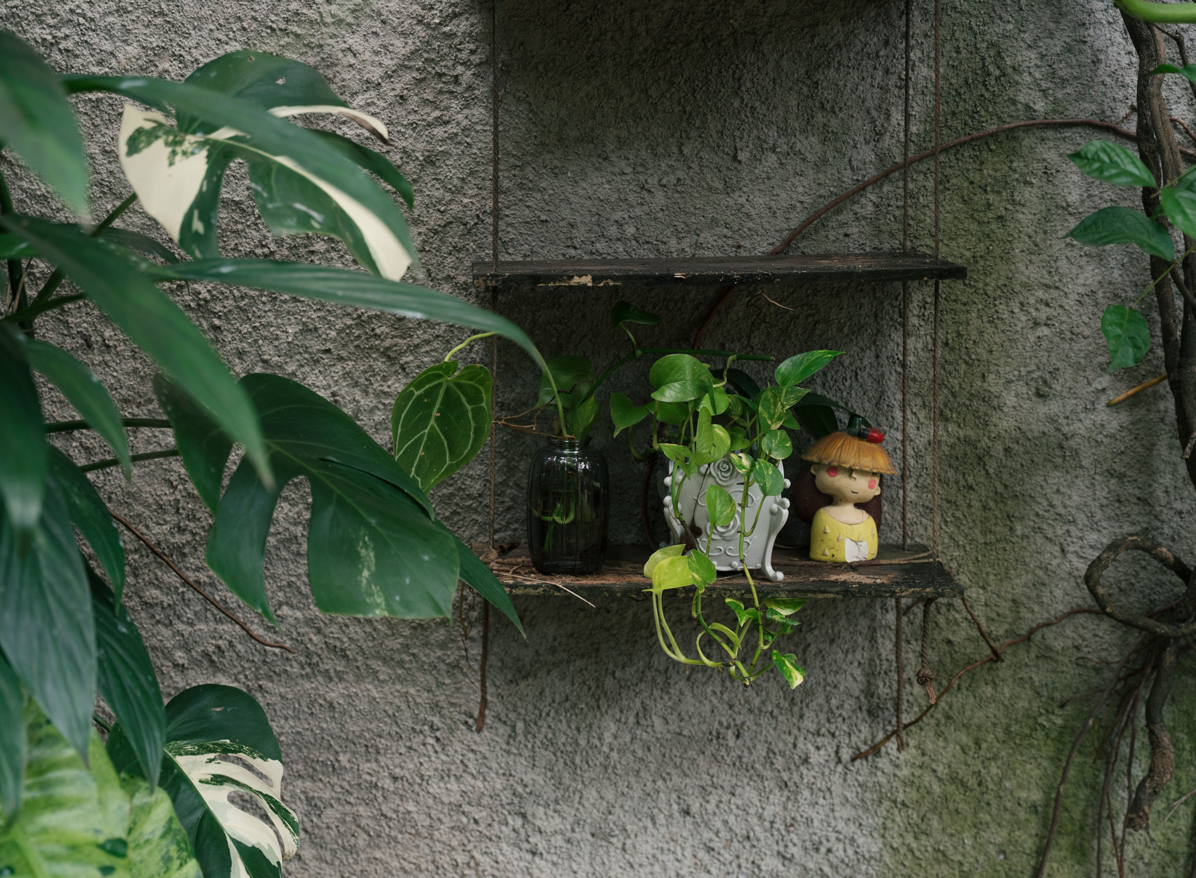 In a Quiet Alley, There's Membumi Kopi - Manual Jakarta