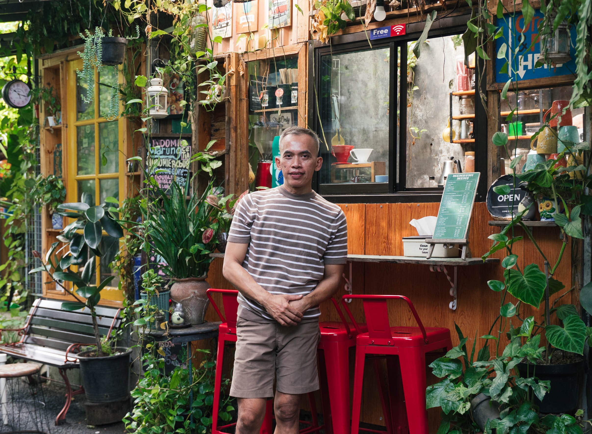 In a Quiet Alley, There's Membumi Kopi - Manual Jakarta