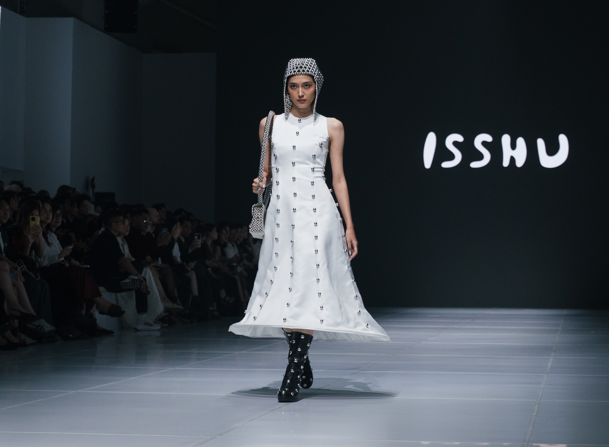 Textures in Motion: BIASA and ISSHU - Manual Jakarta